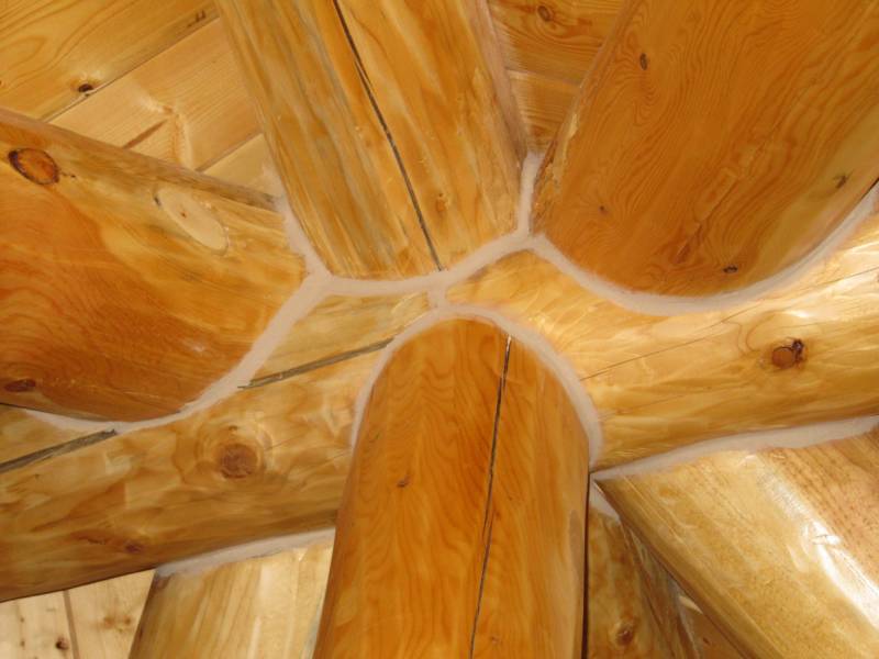 Chinking & Staining – Montana Specialty Log Construction